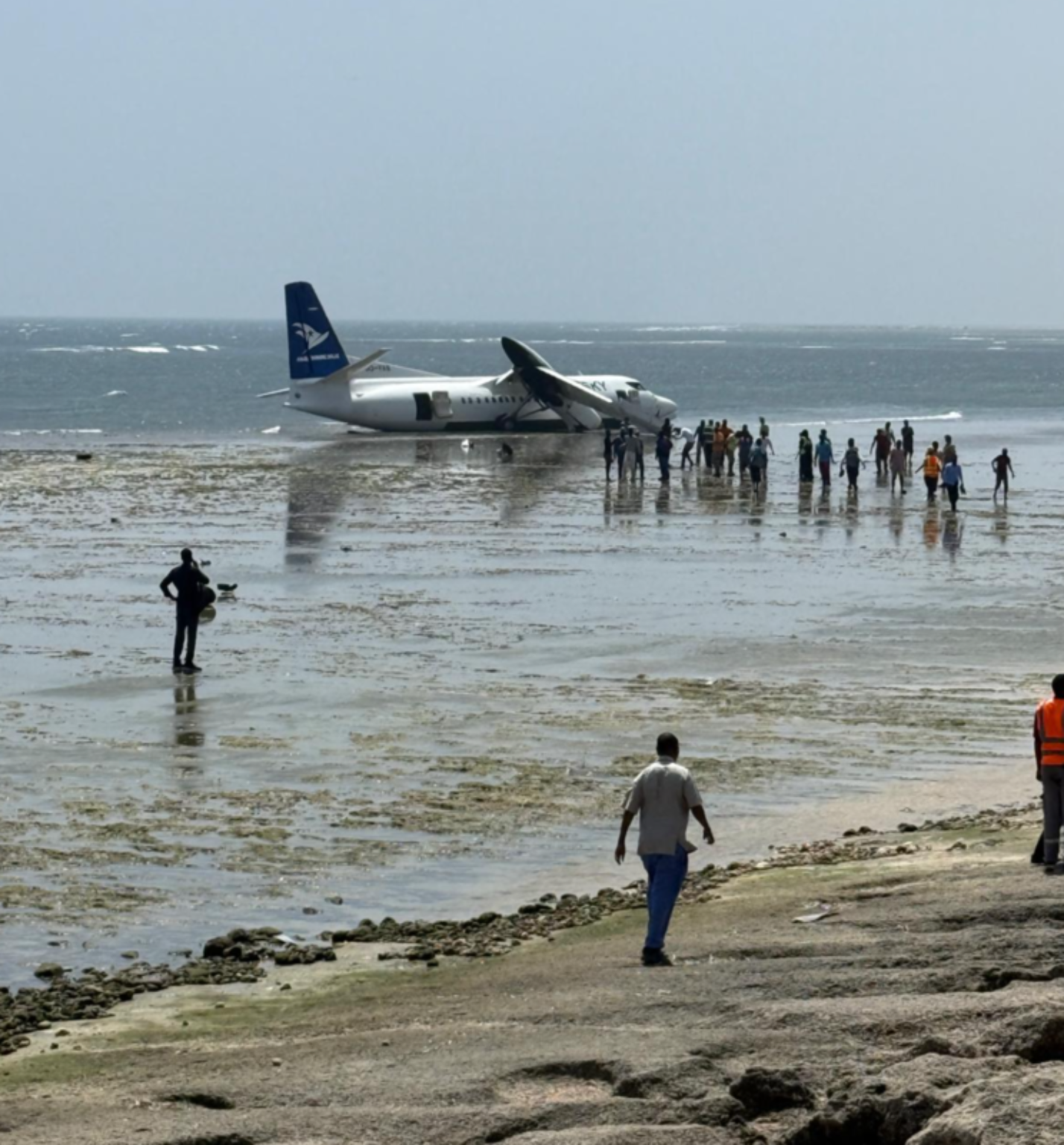 Starsky Airline Flight Crash-Lands After Failed Takeoff in Mogadishu ...